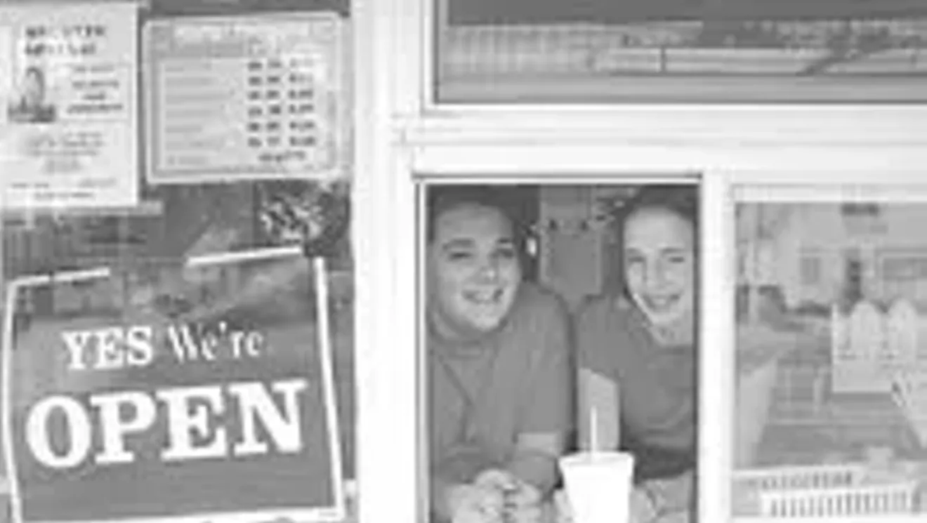 What makes a good burger joint? | Illinois Times